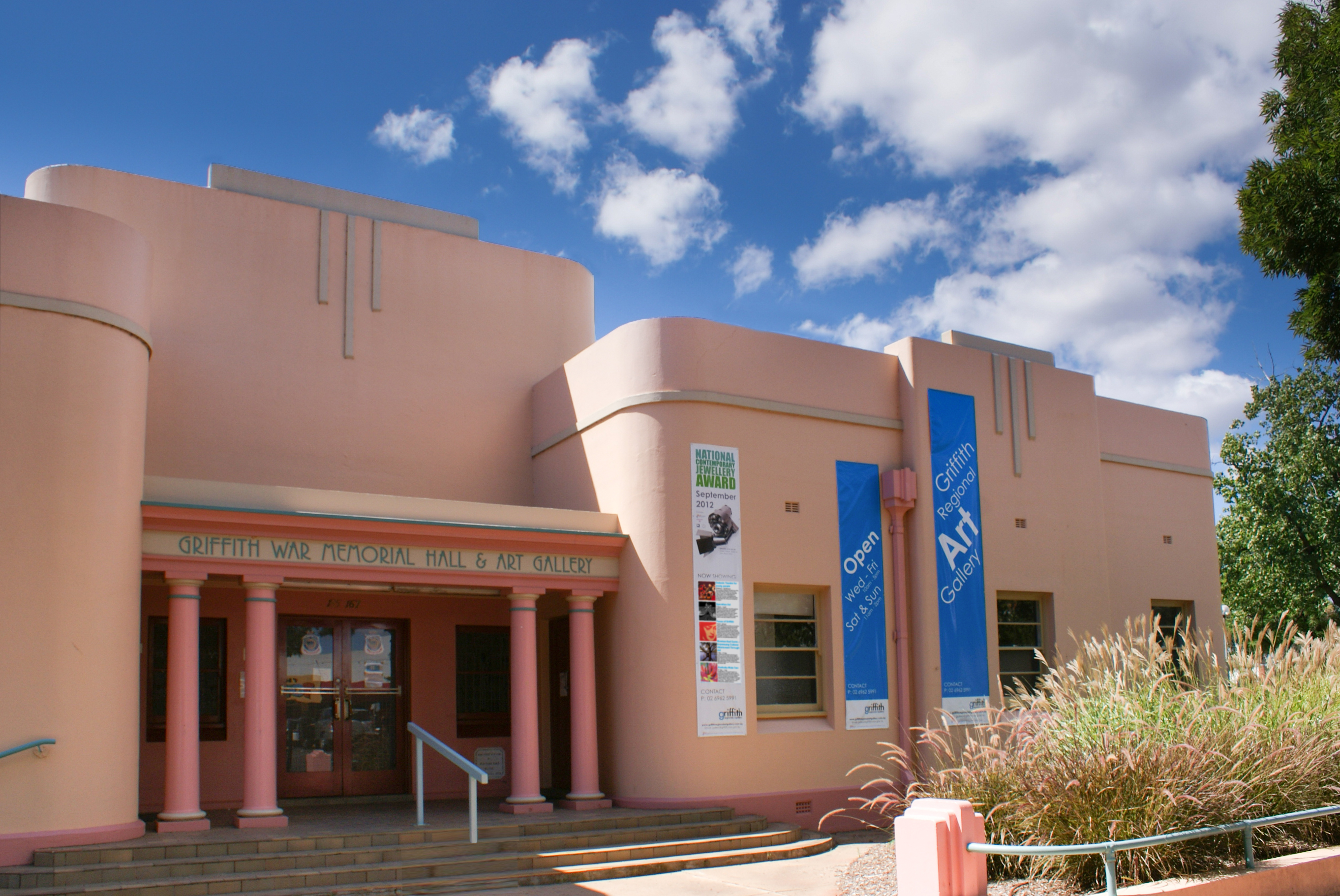 Griffith Regional Art Gallery - MGNSW