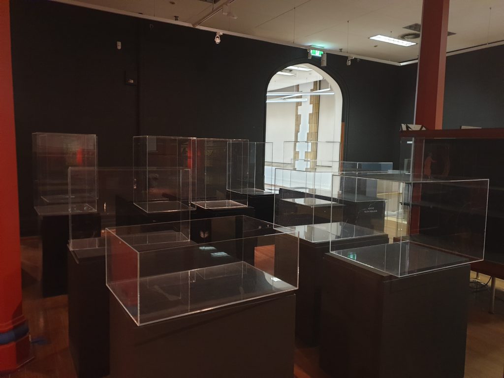 Free Museum Plinths and Acrylic Lids from Sydney University Museums - MGNSW
