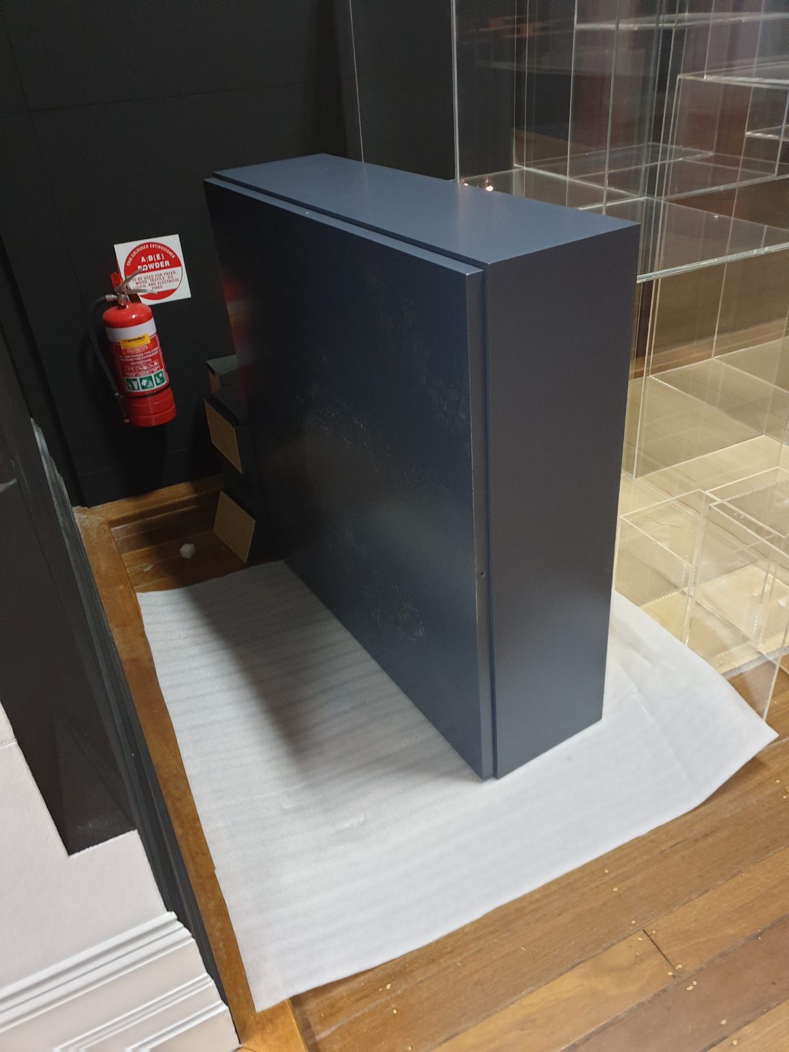 Free Museum Plinths and Acrylic Lids from Sydney University Museums - MGNSW