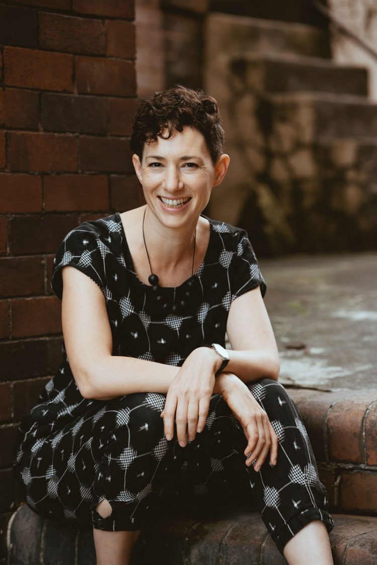 Curating Lively Objects: Exhibitions Beyond Disciplines - MGNSW